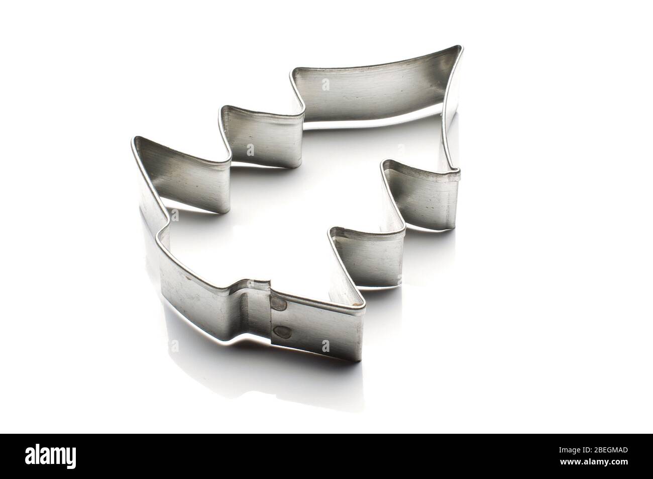 Tin foil Christmas tree shape for biscuits and gingerbread cooking ...