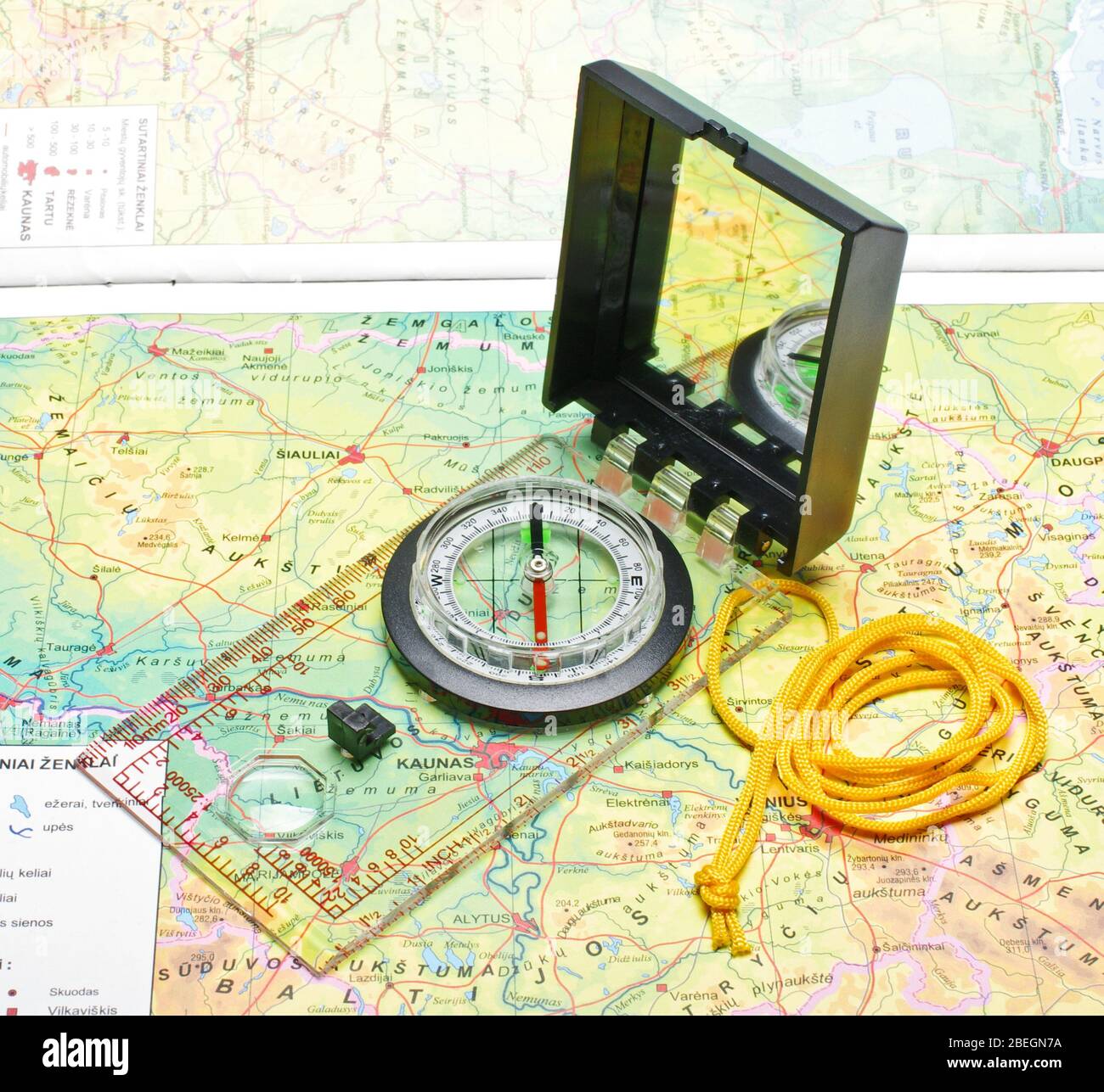 Analog map hi-res stock photography and images - Alamy