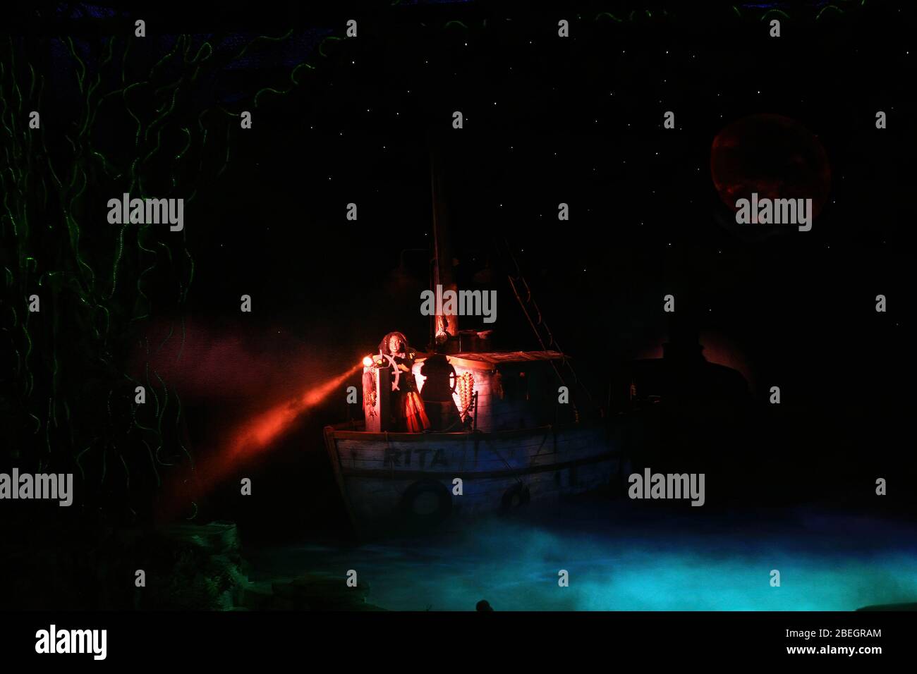 Los Angeles, AUG 21, 2009 - Performanice in the Universal Studios ...