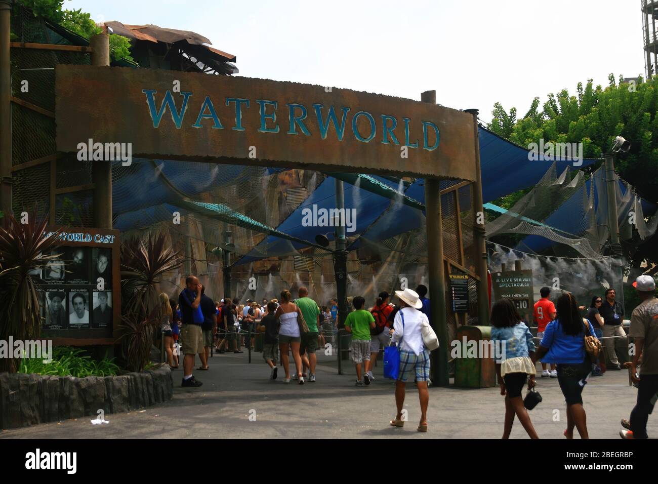 Los Angeles, AUG 21, 2009 - Waterworld action show in the Universal ...