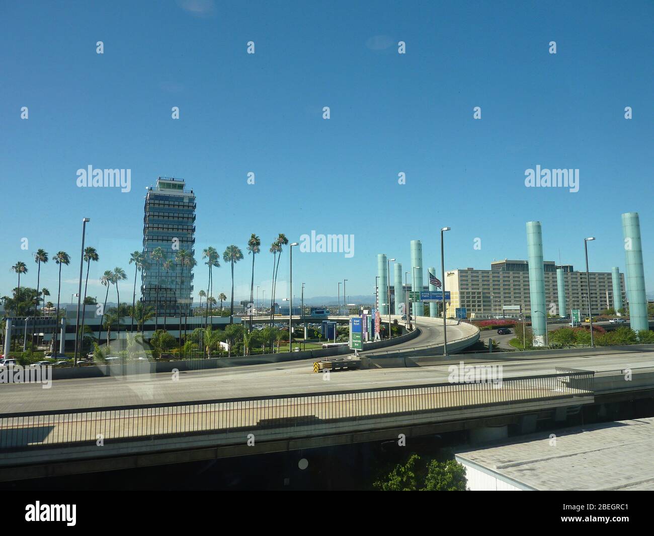 Lax airport exterior hi-res stock photography and images - Alamy