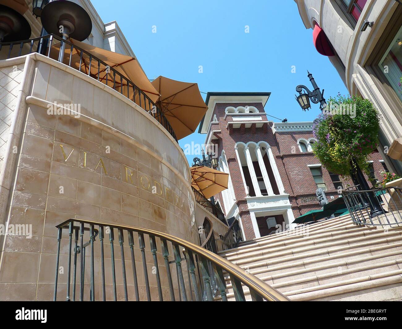 Los Angeles, AUG 11, 2009 - Exterior view of The Rodeo Drive Stock ...