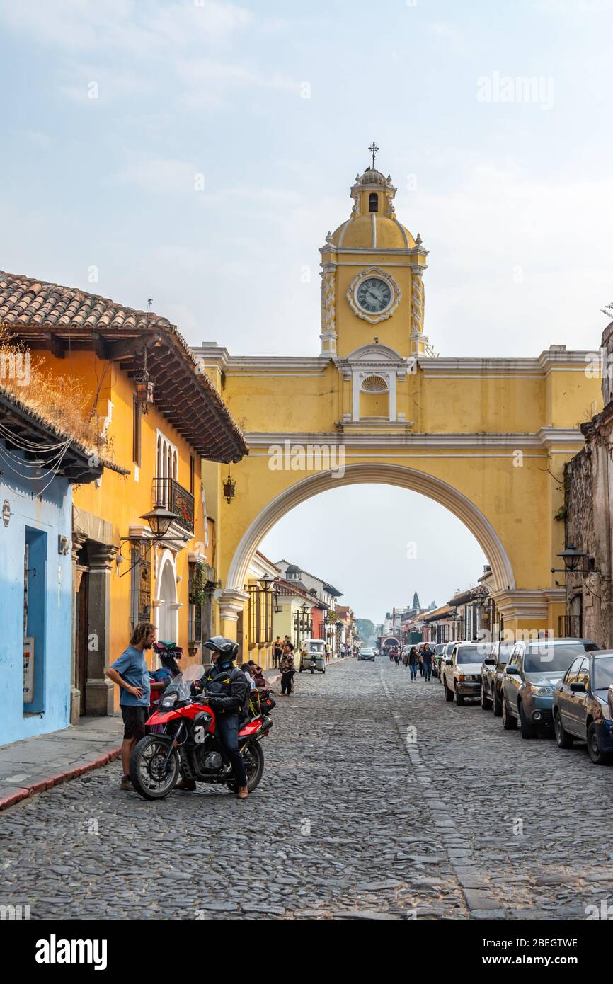 Arco de Santa Catalina or Santa Catalina Arch in Antigua, Guatemala ...