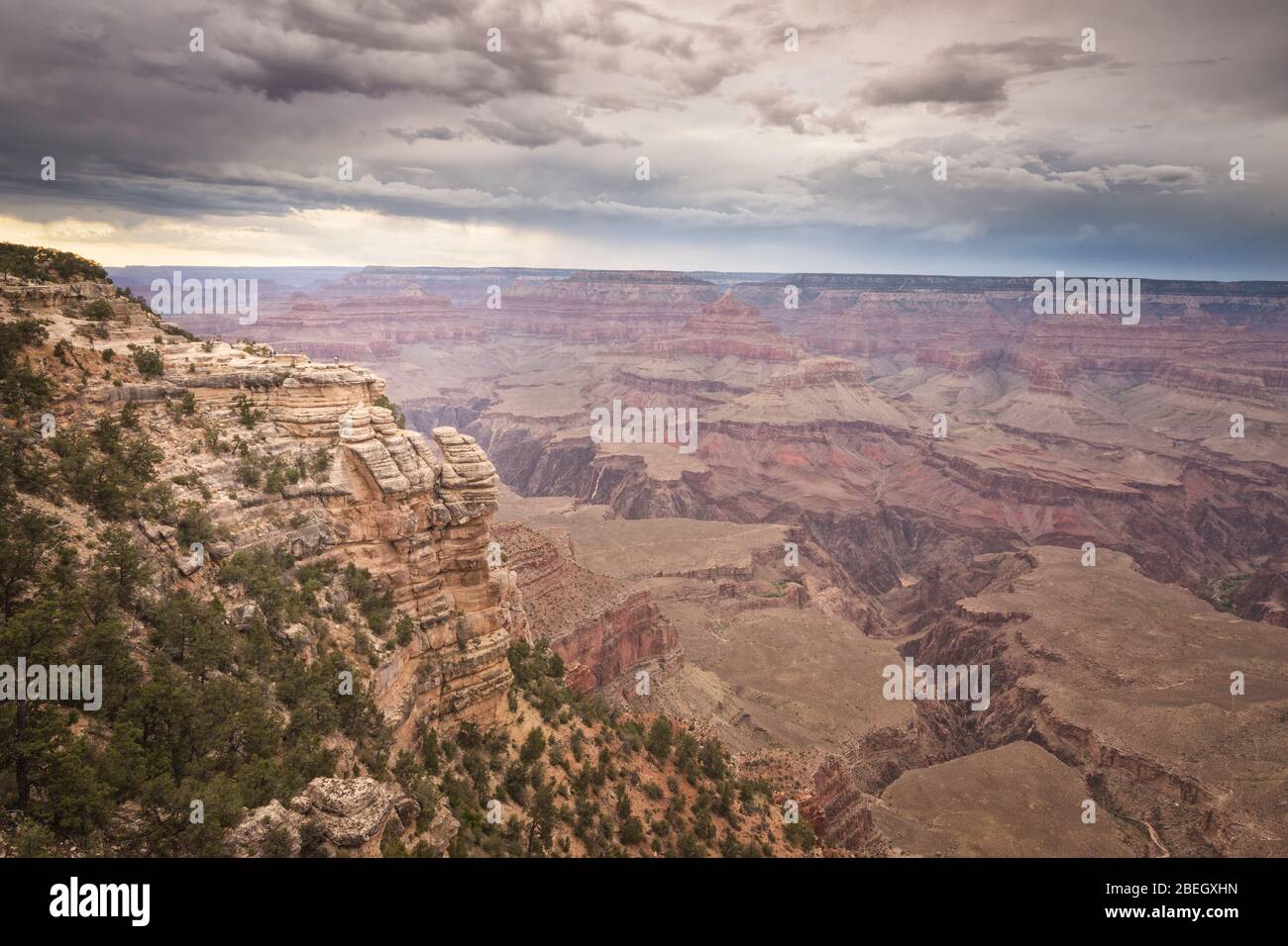 storm over grand canyon from Mather point Stock Photo - Alamy
