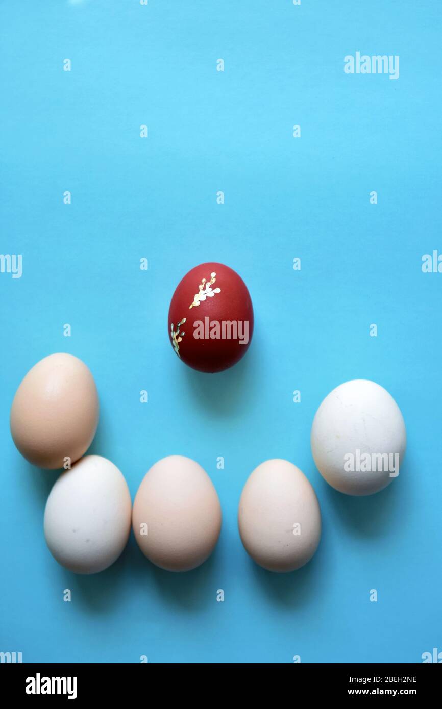 Red egg hi-res stock photography and images - Alamy