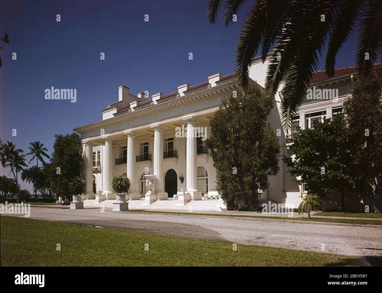 Henry flagler mansion hi-res stock photography and images - Alamy