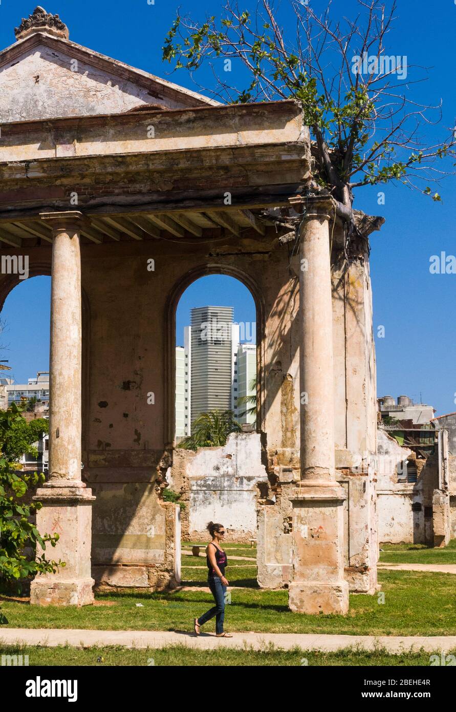 Habana vedado hi-res stock photography and images - Alamy