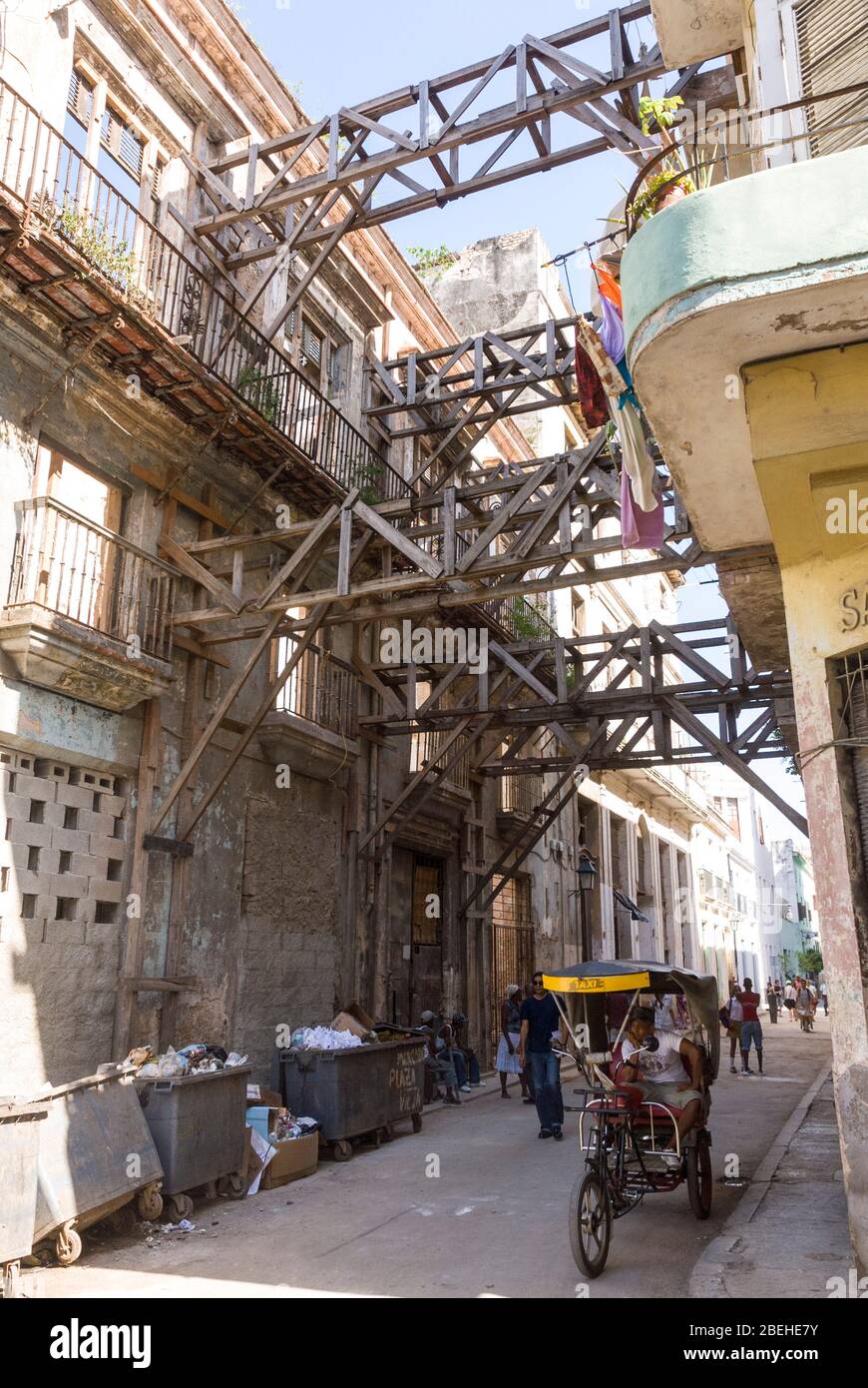 Prevent building collapse hi-res stock photography and images - Alamy