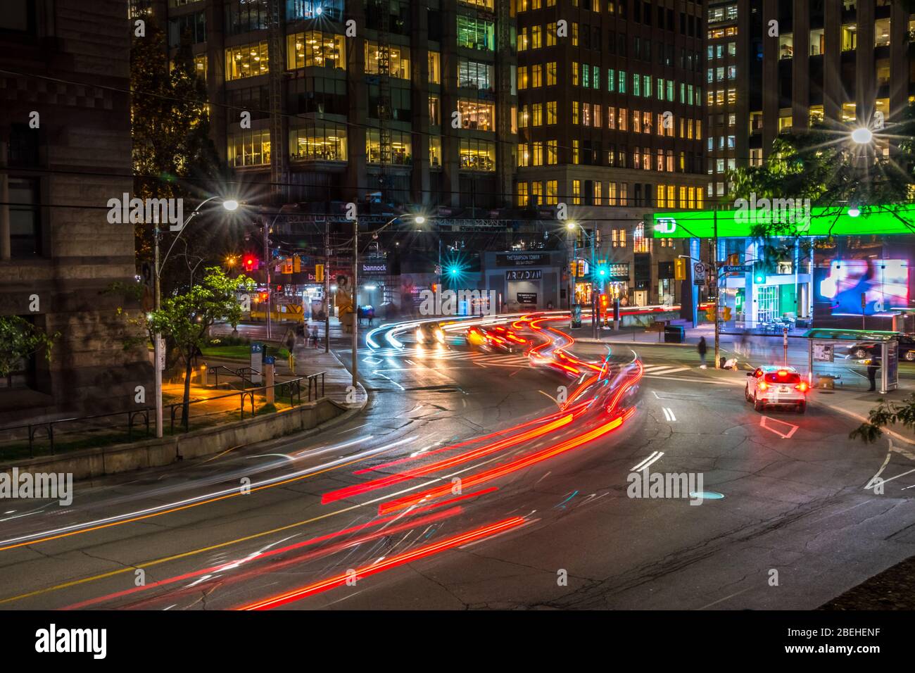 Toronto traffic light hi-res stock photography and images - Alamy