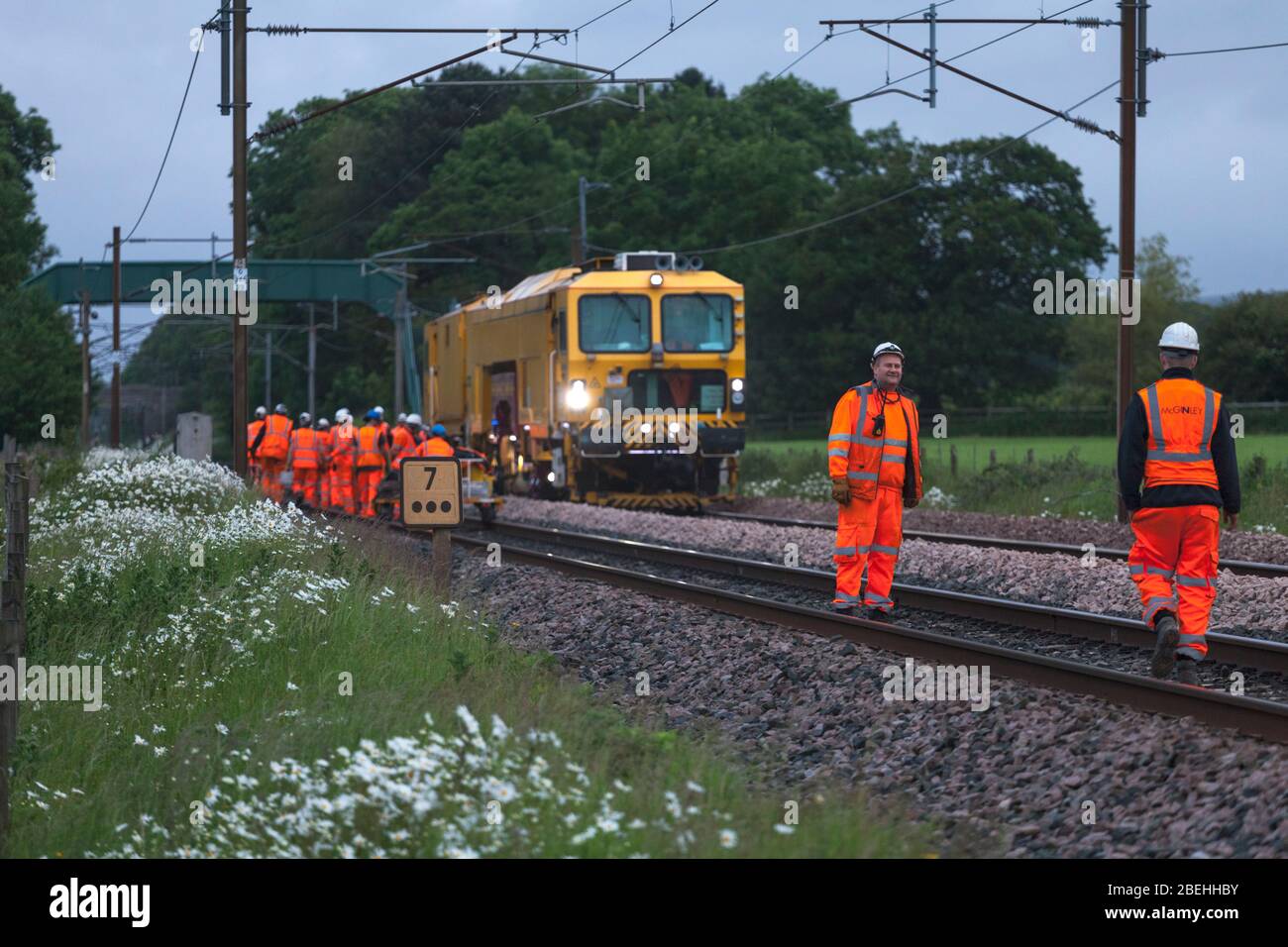 Tamping machine with railway contractors for Network Rail packing ...