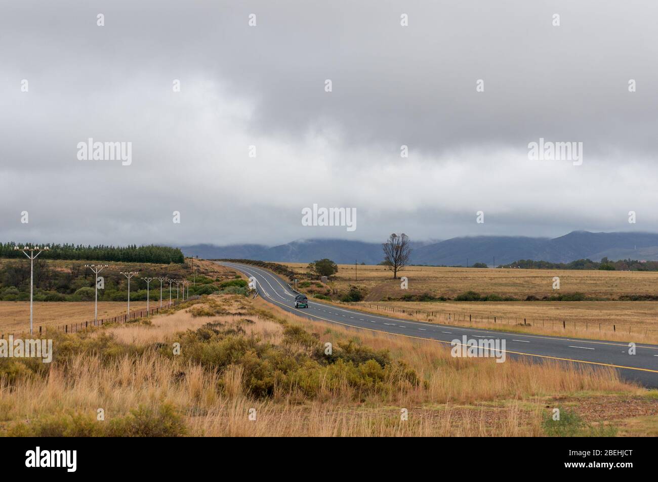 Two lane freeway hi-res stock photography and images - Alamy