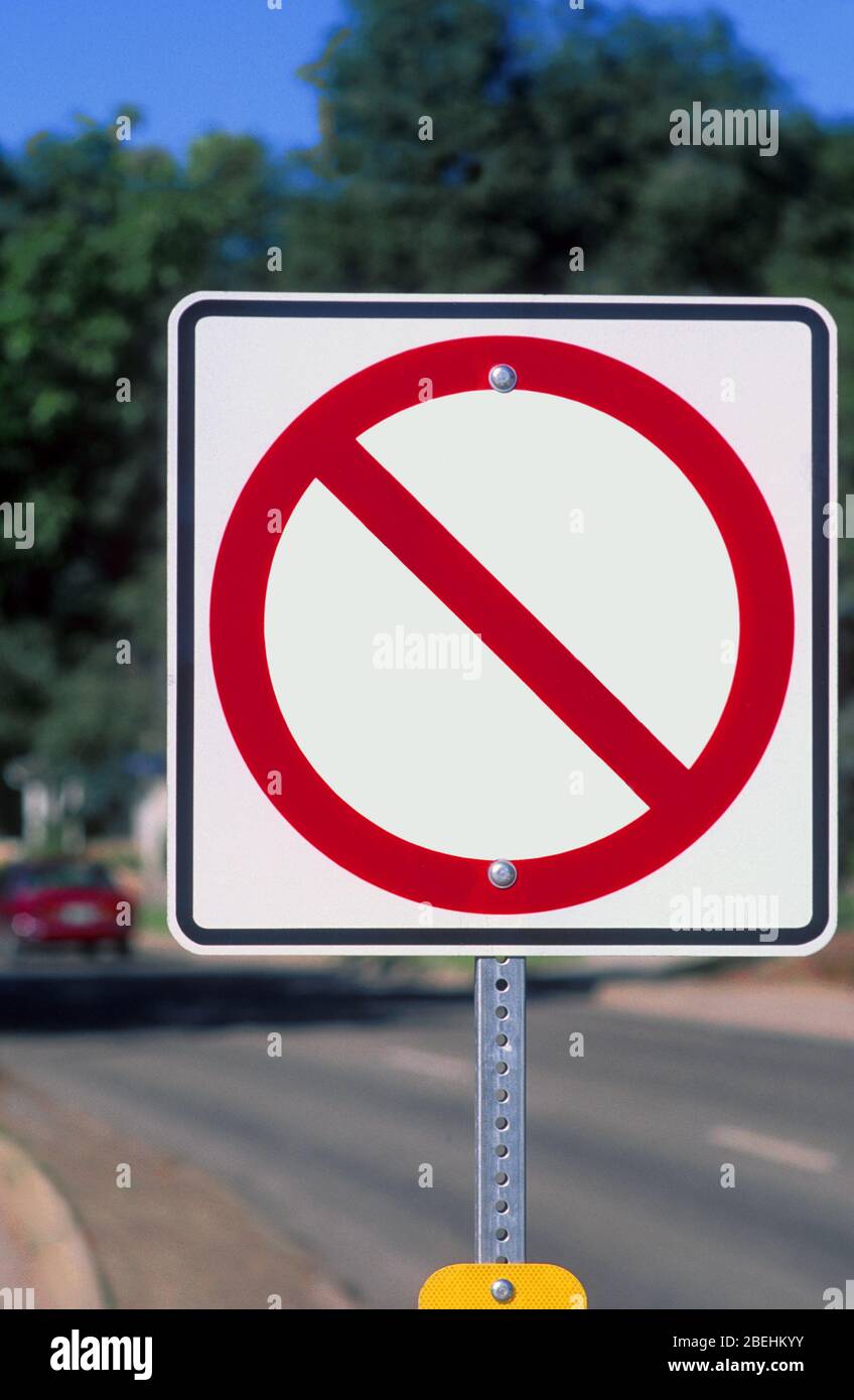 Blank prohibited road traffic sign hi-res stock photography and images ...