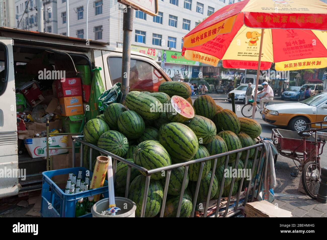 Pile watermelon stall in market hi-res stock photography and images - Alamy