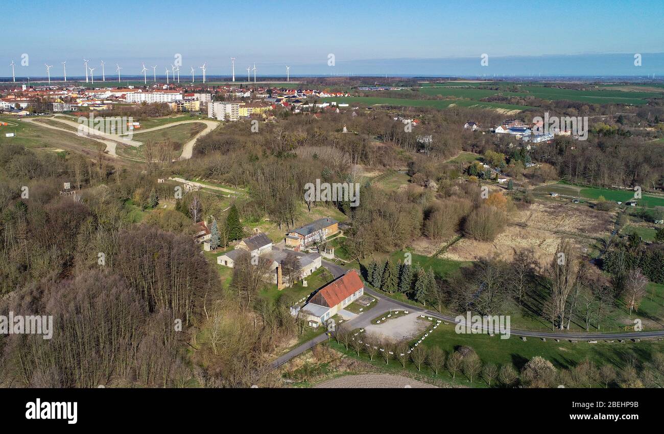 Seelow, Germany. 01st Apr, 2020. View of the town of Seelow on the edge ...