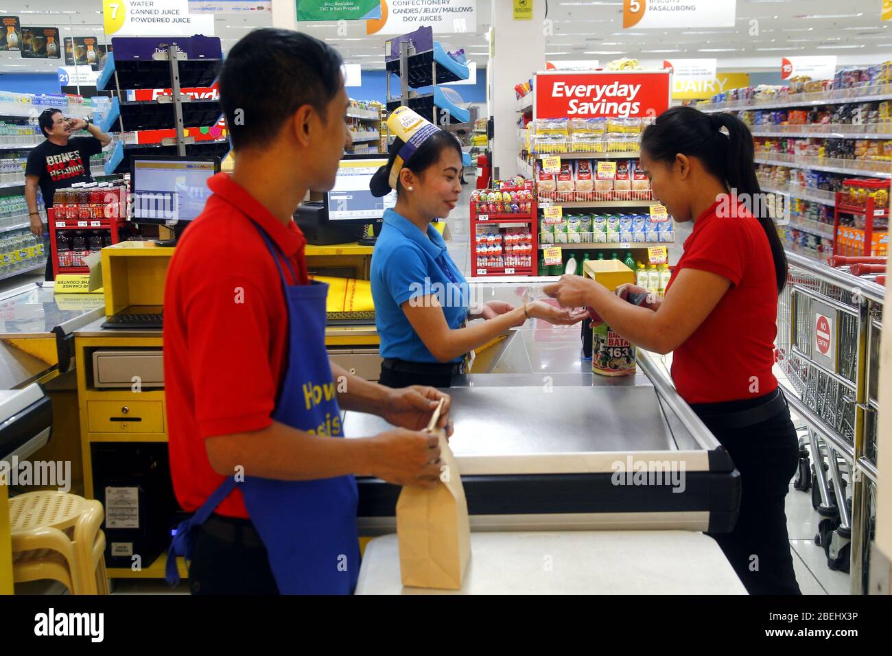 Filipino groceries hi-res stock photography and images - Alamy