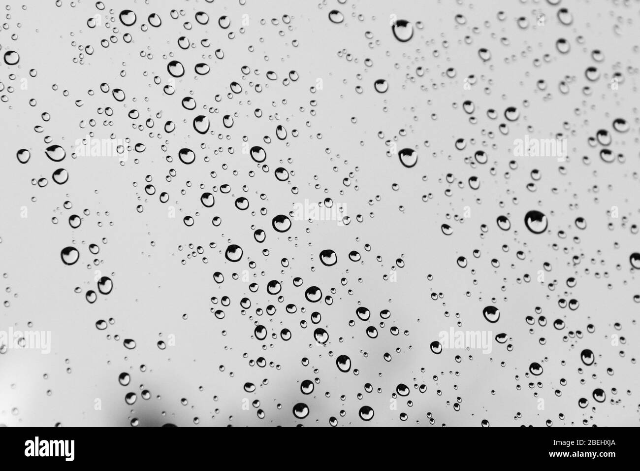 Droplet on glass hi-res stock photography and images - Alamy