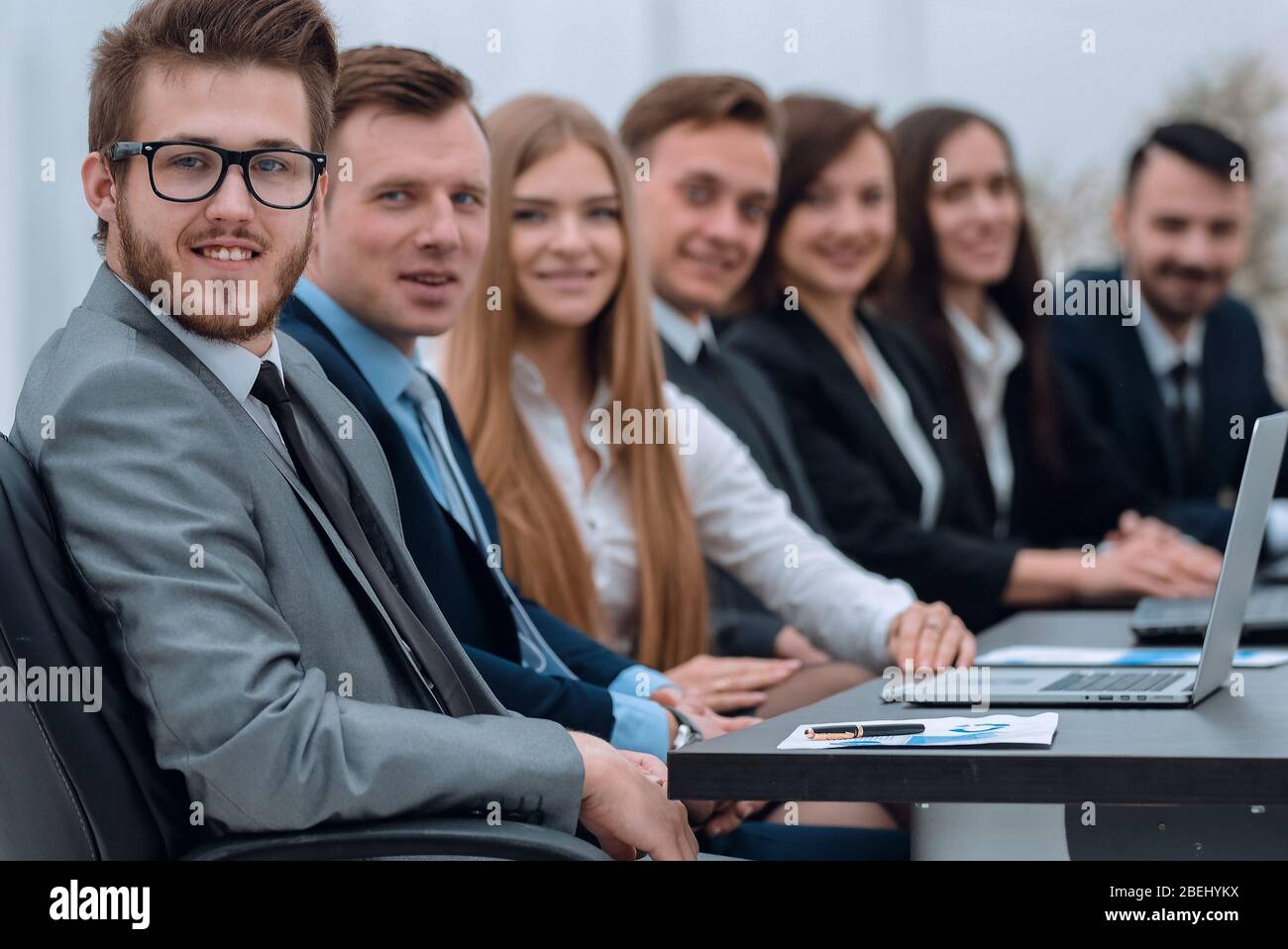 People Groups High Resolution Stock Photography and Images - Alamy