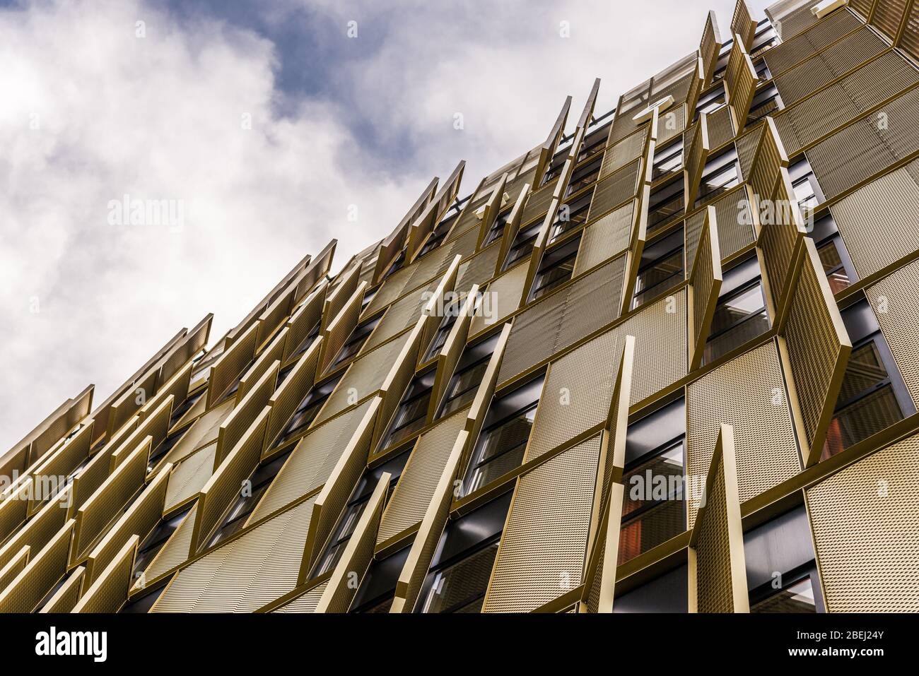 Geometrical architecture hi-res stock photography and images - Alamy