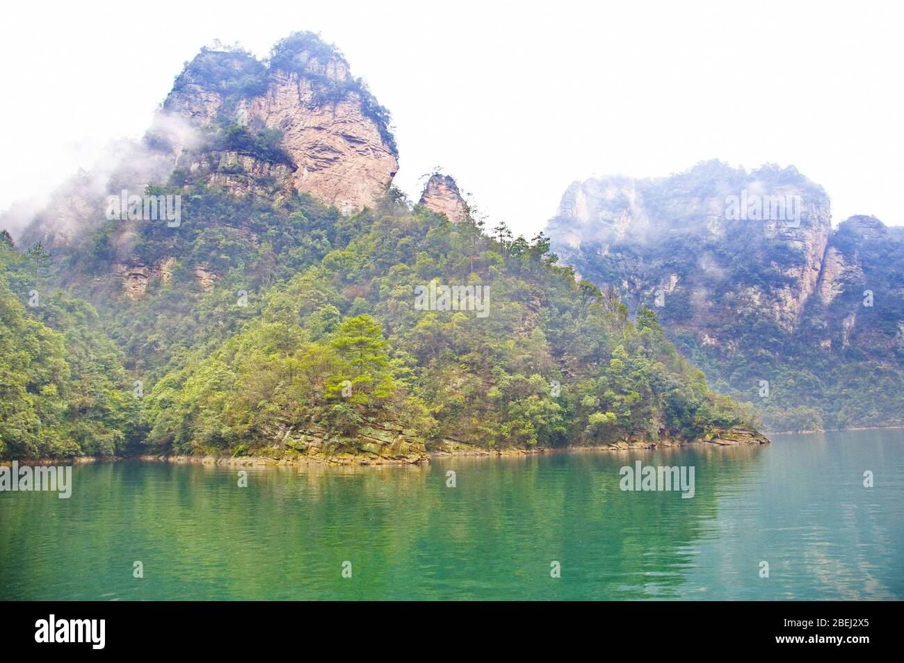 Huaguo mountain hi-res stock photography and images - Alamy