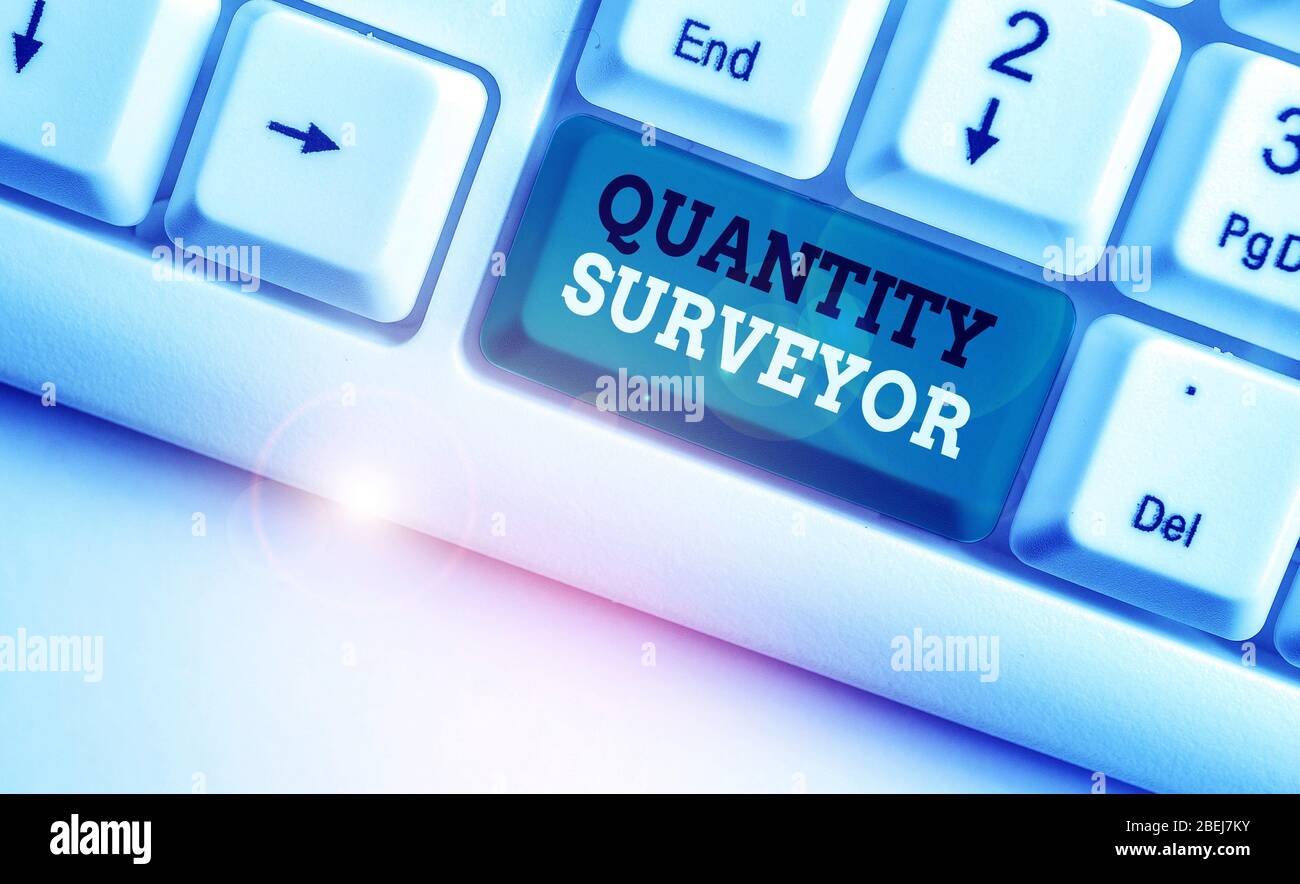 Quantity surveyor hi-res stock photography and images - Alamy