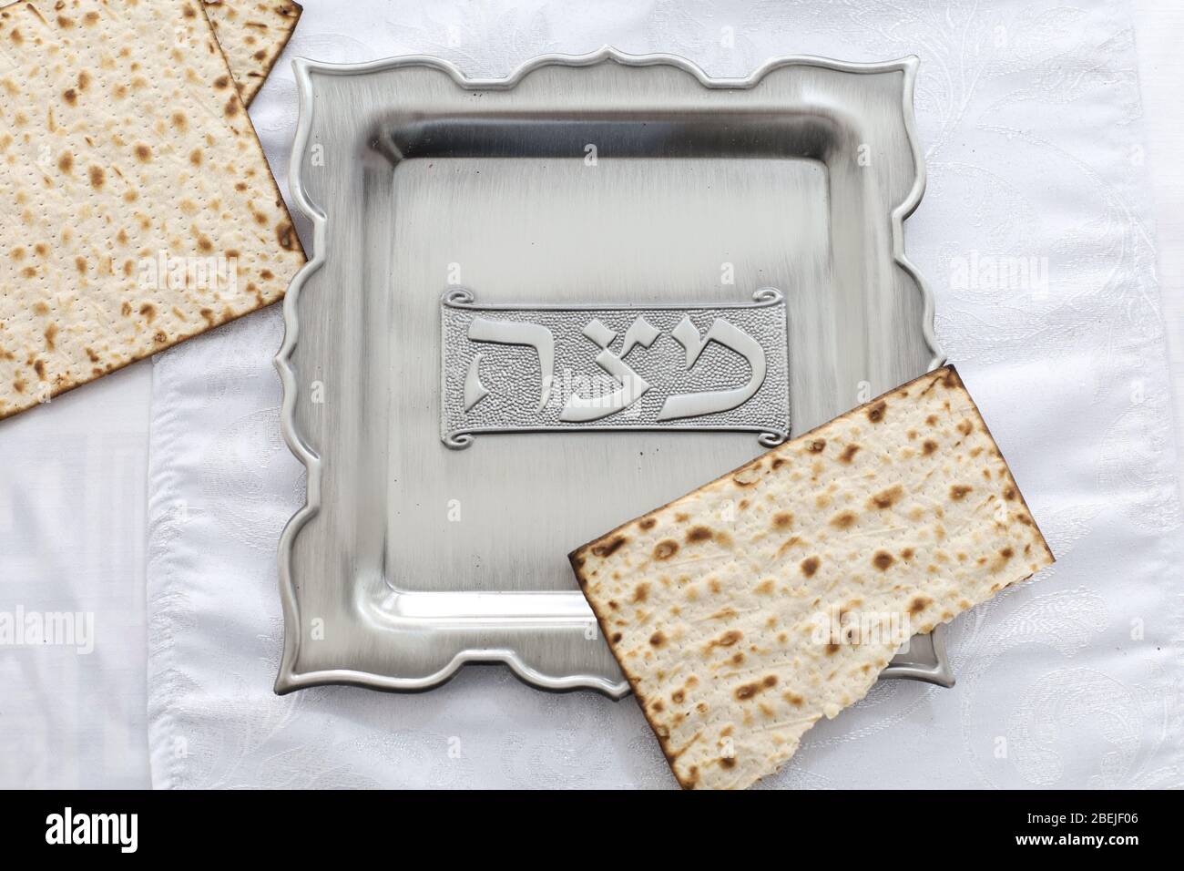 Matzos hi-res stock photography and images - Alamy
