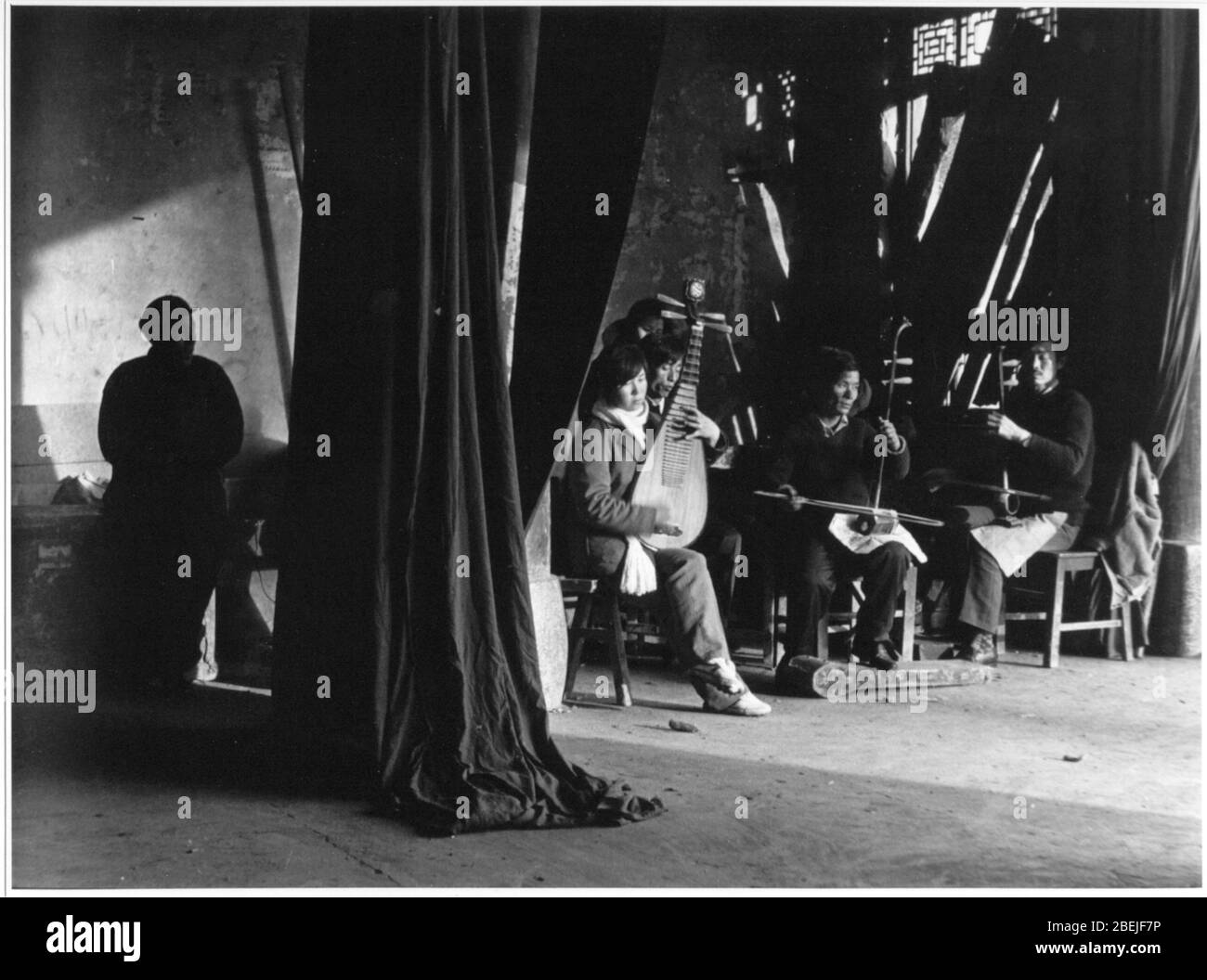 Stage visual Black and White Stock Photos & Images - Alamy