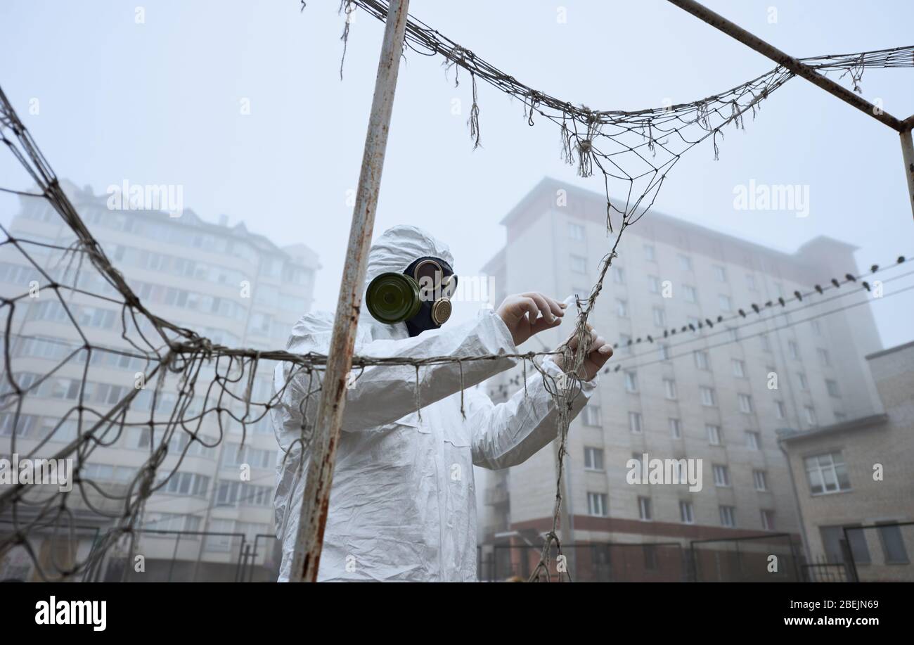 Gas mask smoke background hi-res stock photography and images - Alamy