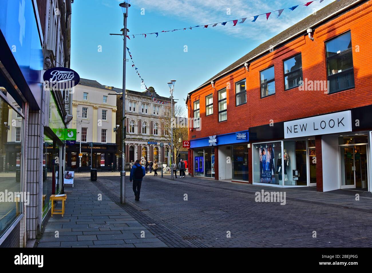 Halifax town centre shopping centre hi-res stock photography and images ...