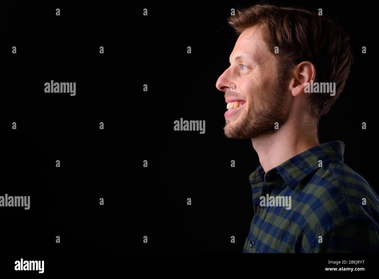 Bearded man profile hipster hi-res stock photography and images - Alamy