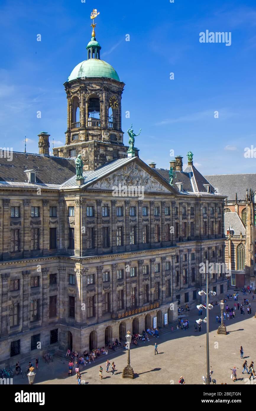 Dam square in Amsterdam Stock Photo - Alamy