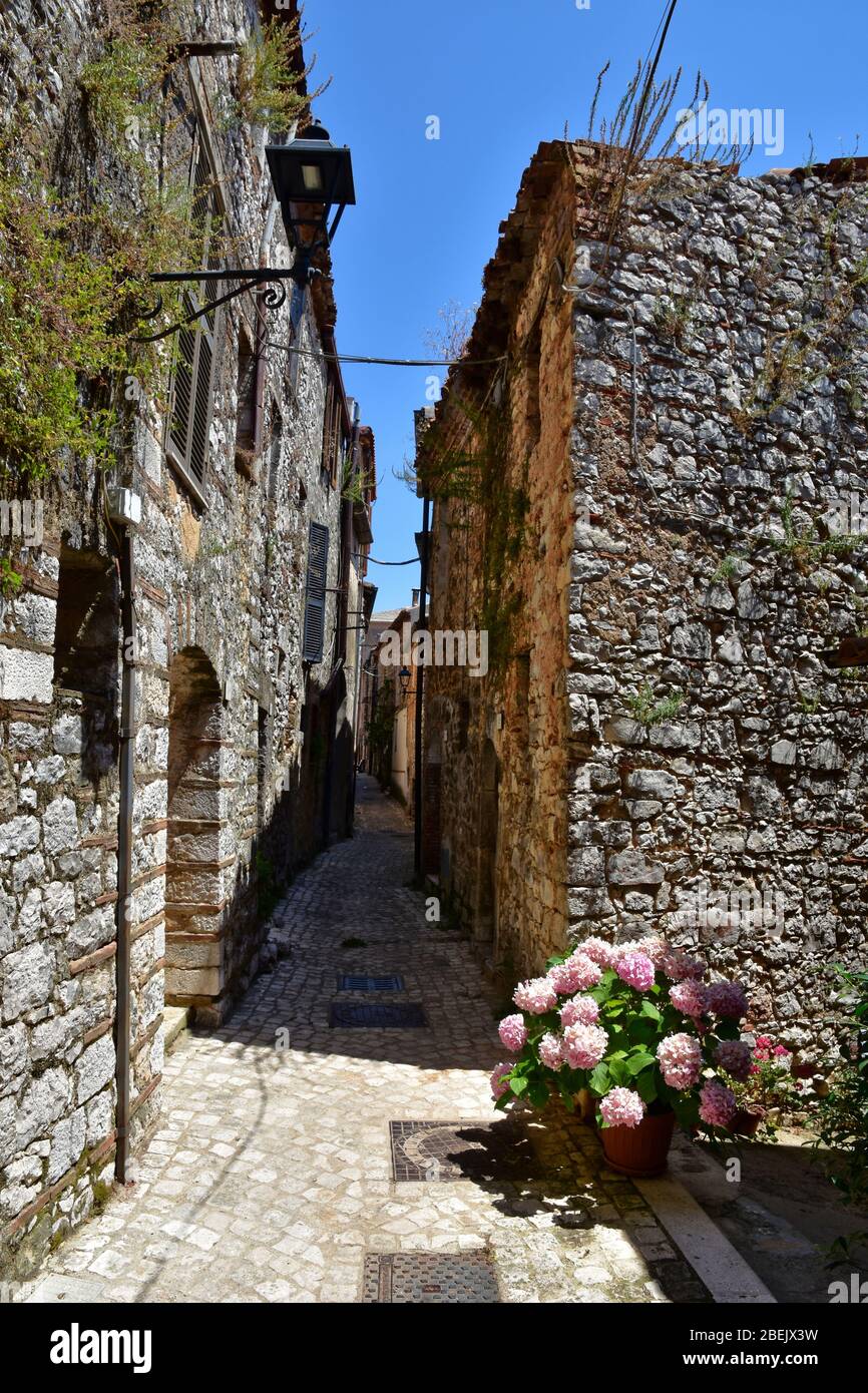 Roccasecca dei volsci hi-res stock photography and images - Alamy