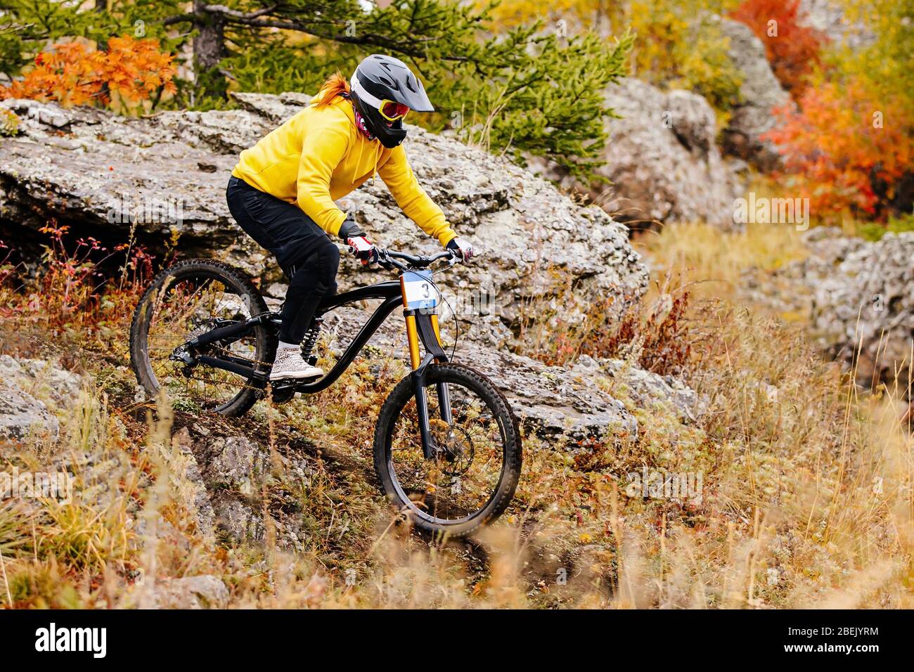 Female mountainbike race hi-res stock photography and images - Alamy