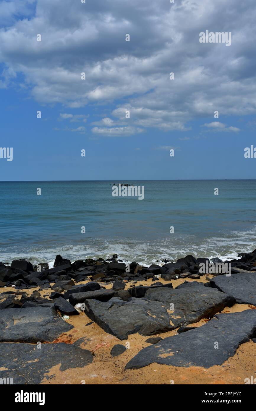 Rocky beaches india hi-res stock photography and images - Alamy