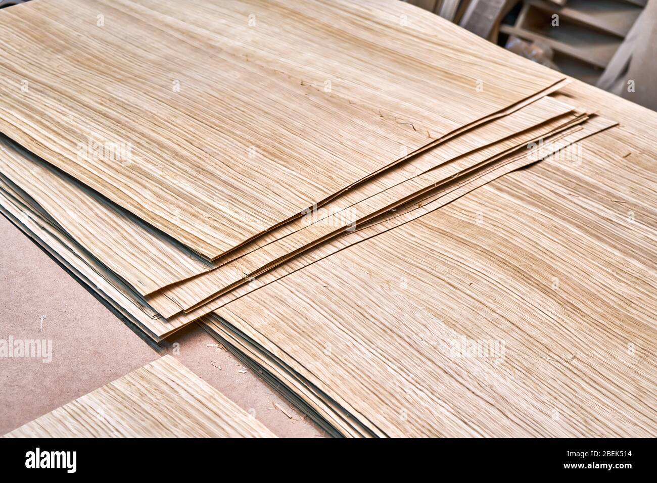 Spliced oak veneer hi-res stock photography and images - Alamy