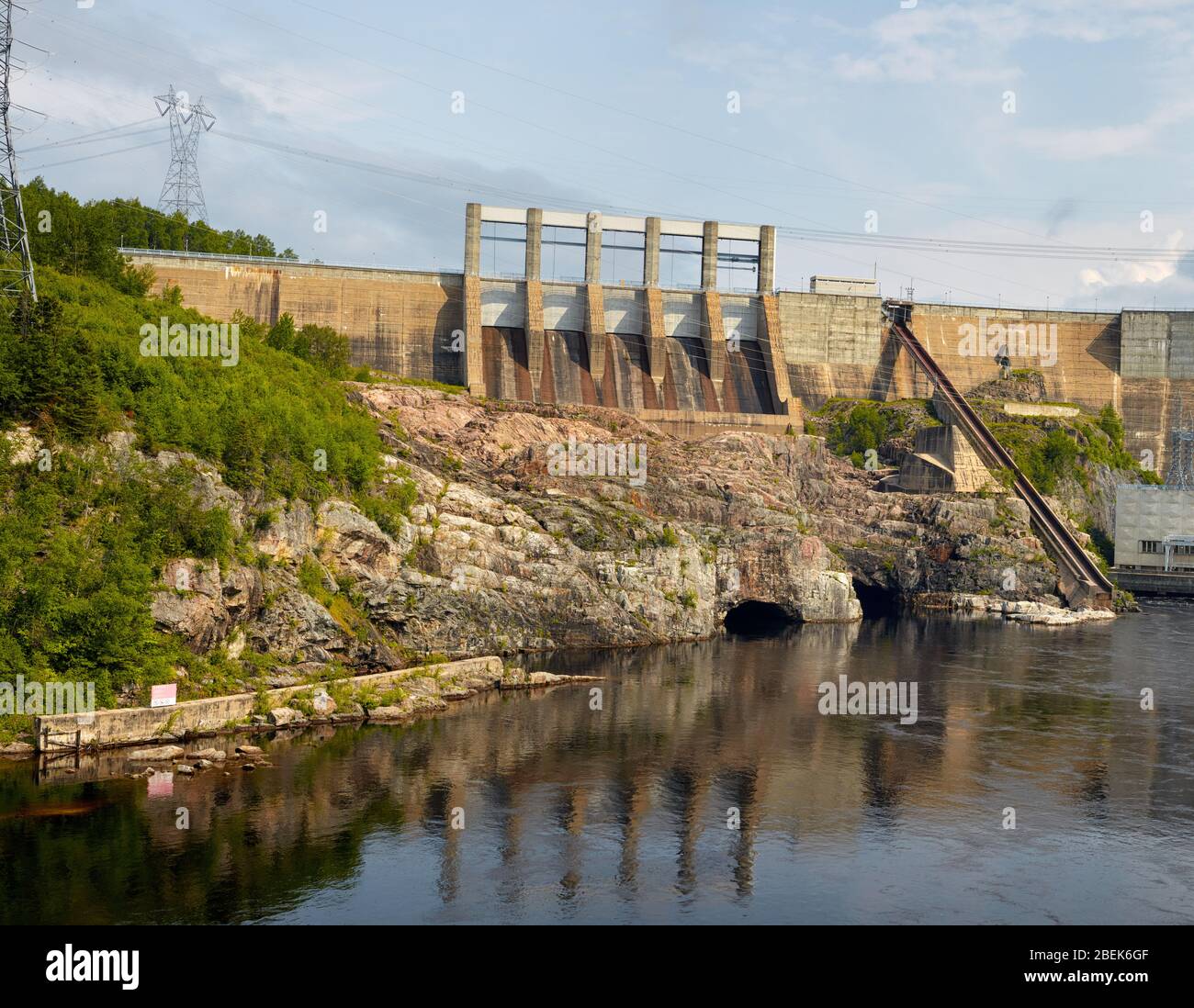 Jean-Lesage generating station Manic-2, Centrale Jean-Lesage, Manic 2 ...