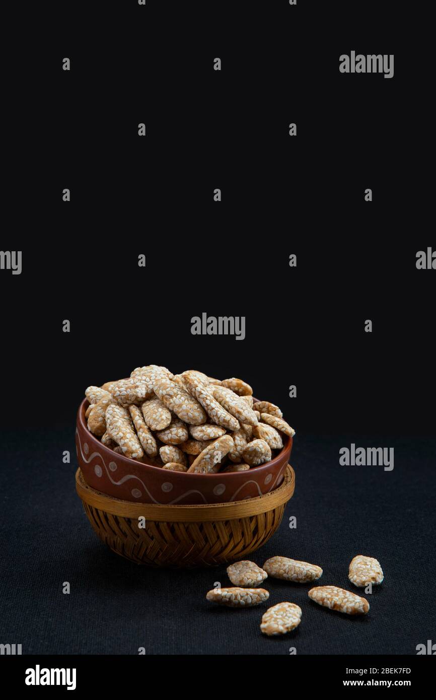 Indian snacks in a bowl hi-res stock photography and images - Alamy