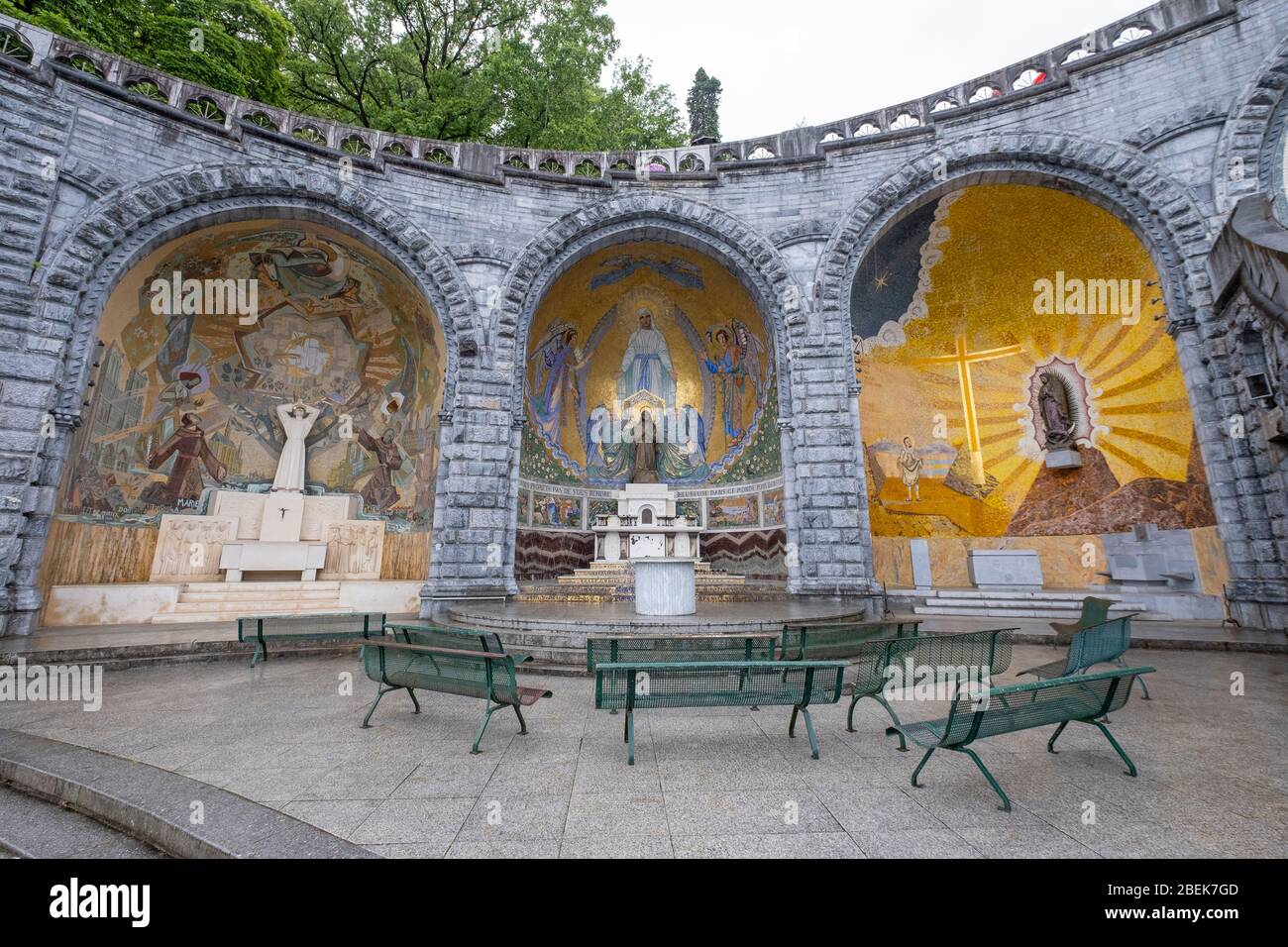 The sanctuary at lourdes hi-res stock photography and images - Alamy