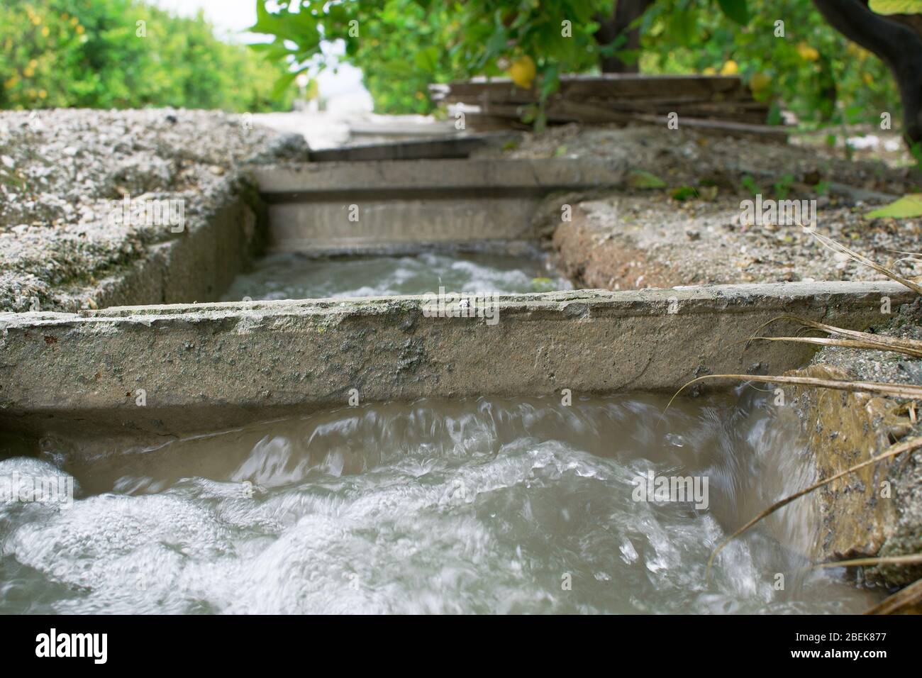 Flood irrigation hi-res stock photography and images - Alamy