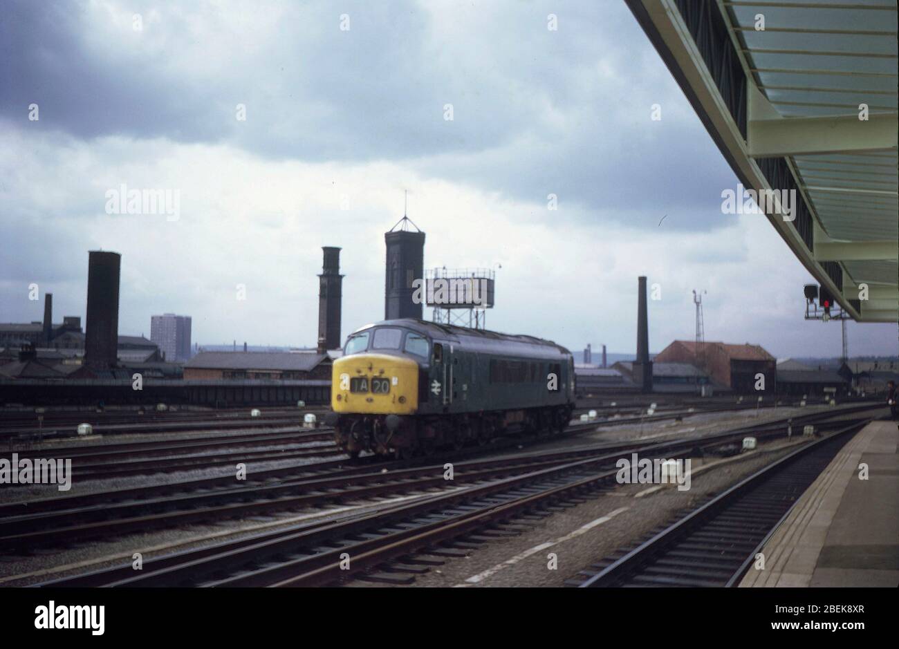1960s train station uk hi-res stock photography and images - Alamy