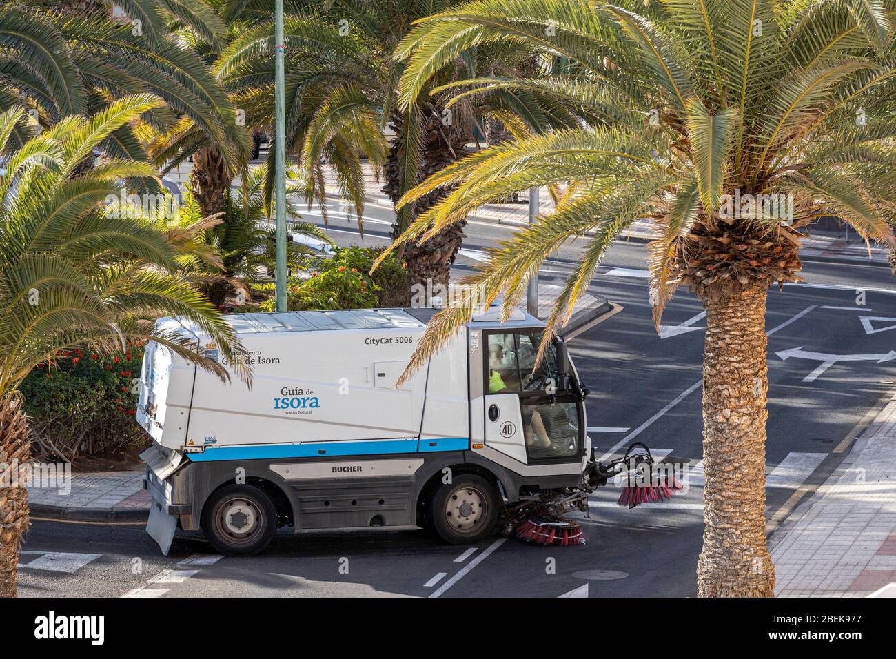 Cleaning cart hi-res stock photography and images - Alamy