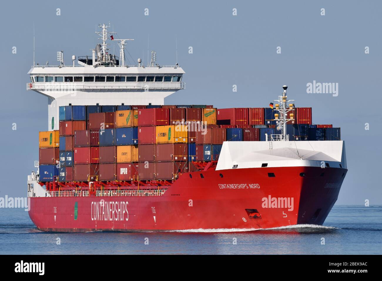 Lng powered container ship hi-res stock photography and images - Alamy
