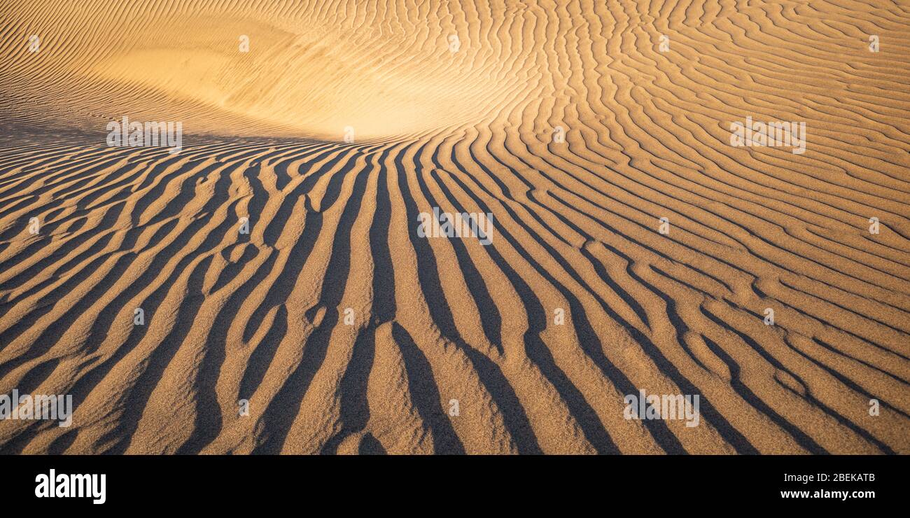 ripples in the sand Stock Photo - Alamy