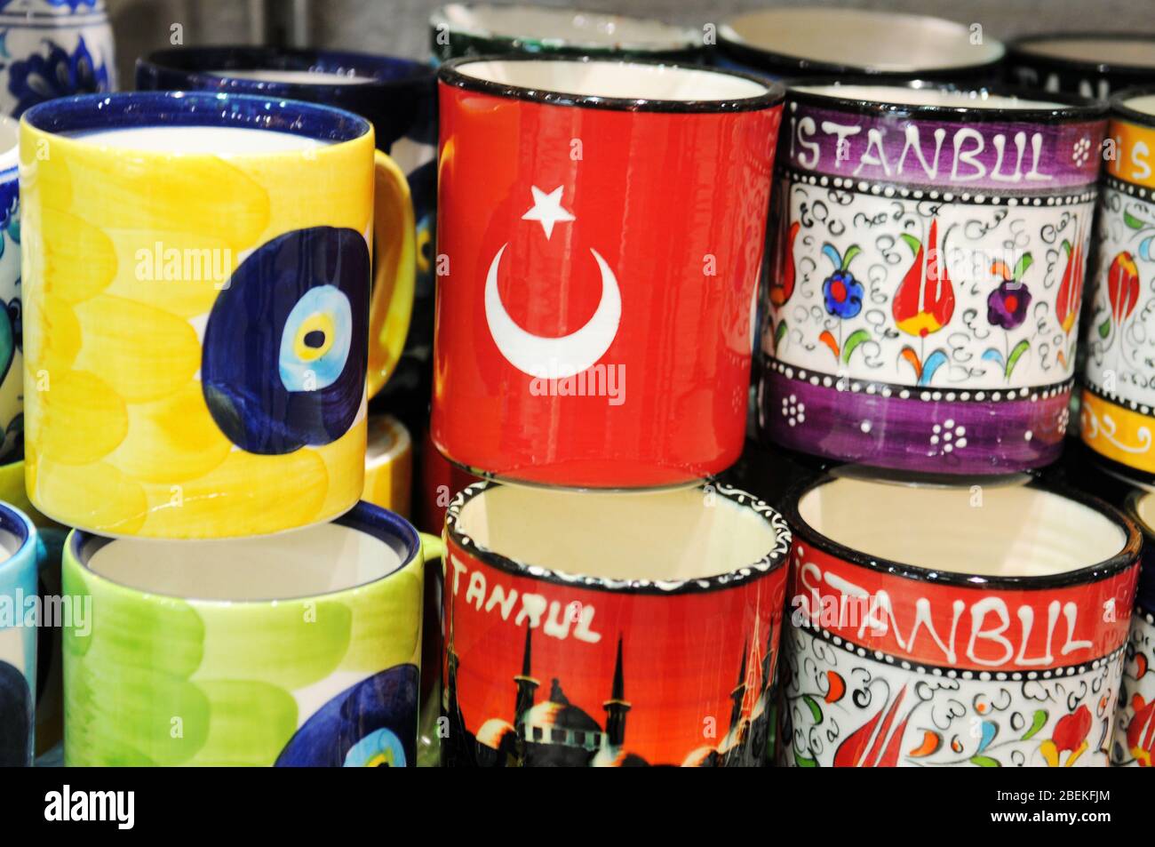 The colorful turkish cups in markt in Istanbul Stock Photo - Alamy