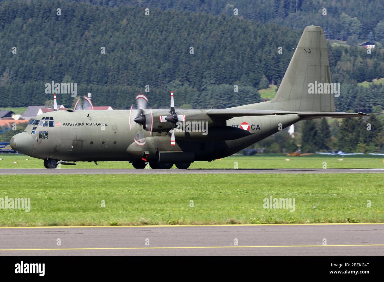 C 130k hercules hi-res stock photography and images - Alamy