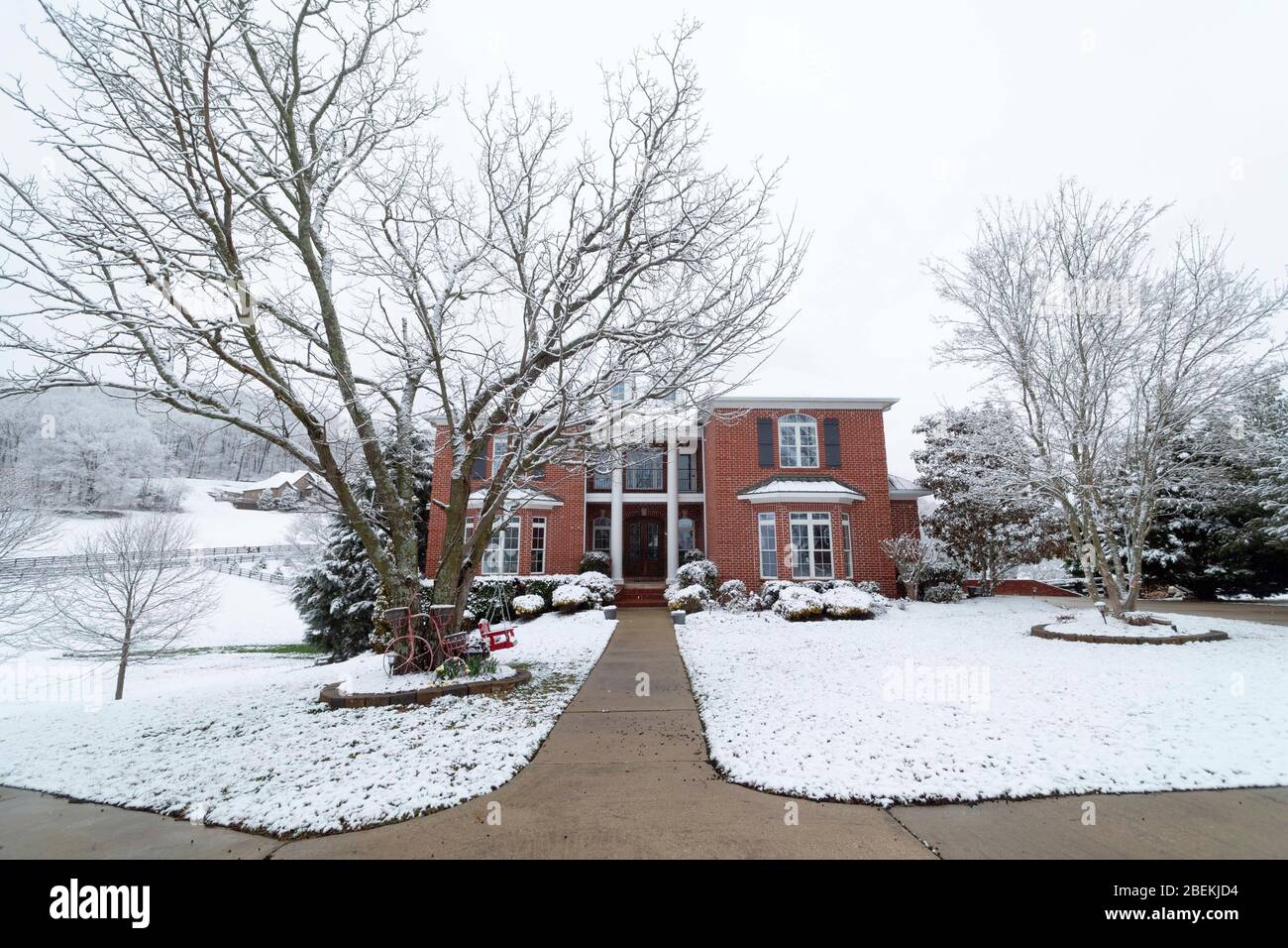 House with snow Stock Photo - Alamy