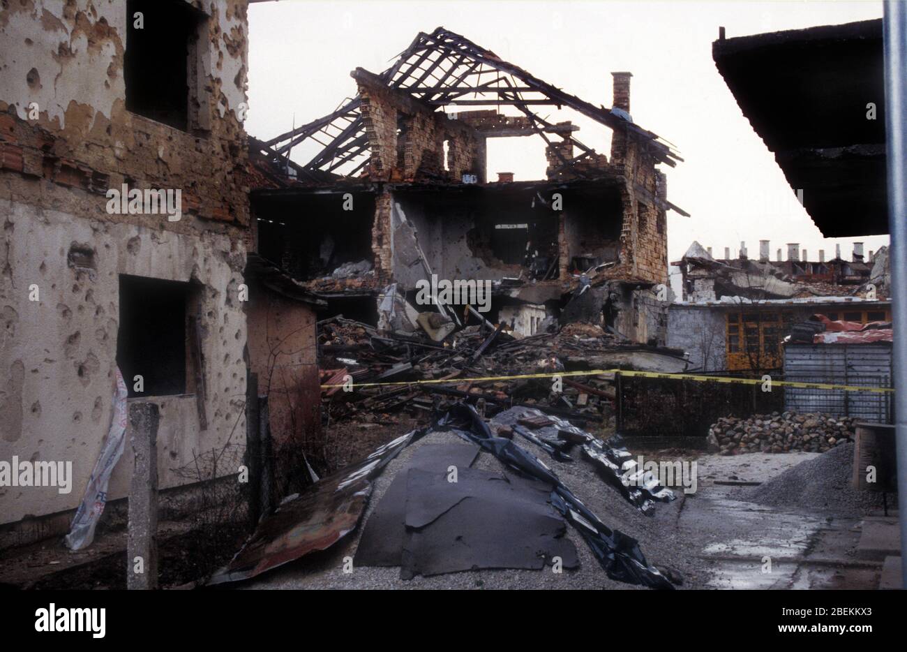 Sarajevo 1998 - war destruction of apartments and houses in Sarajevo's ...