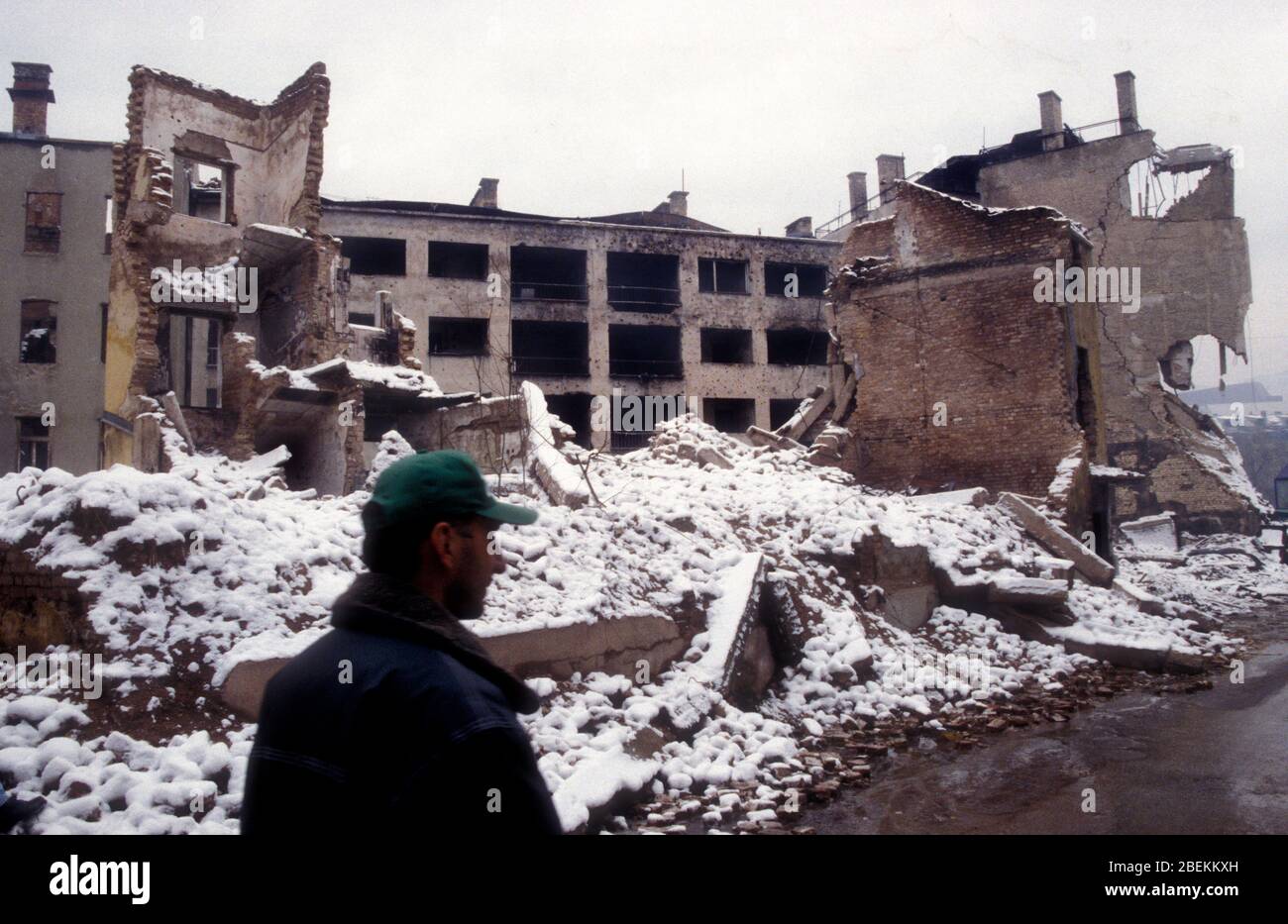 Sarajevo 1998 - war destruction of apartments and houses in Sarajevo's ...