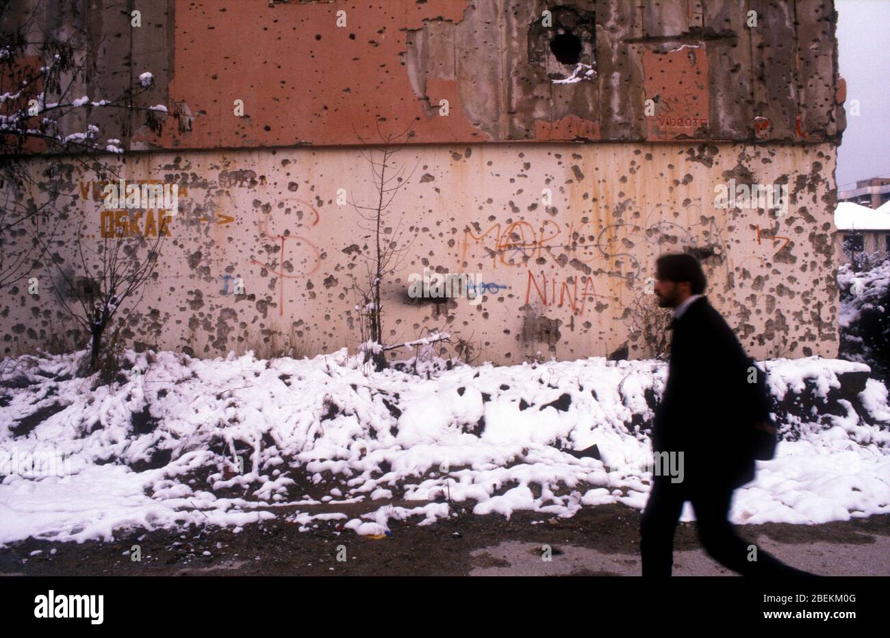 Sarajevo 1998 - war destruction of apartments and houses in Sarajevo's ...