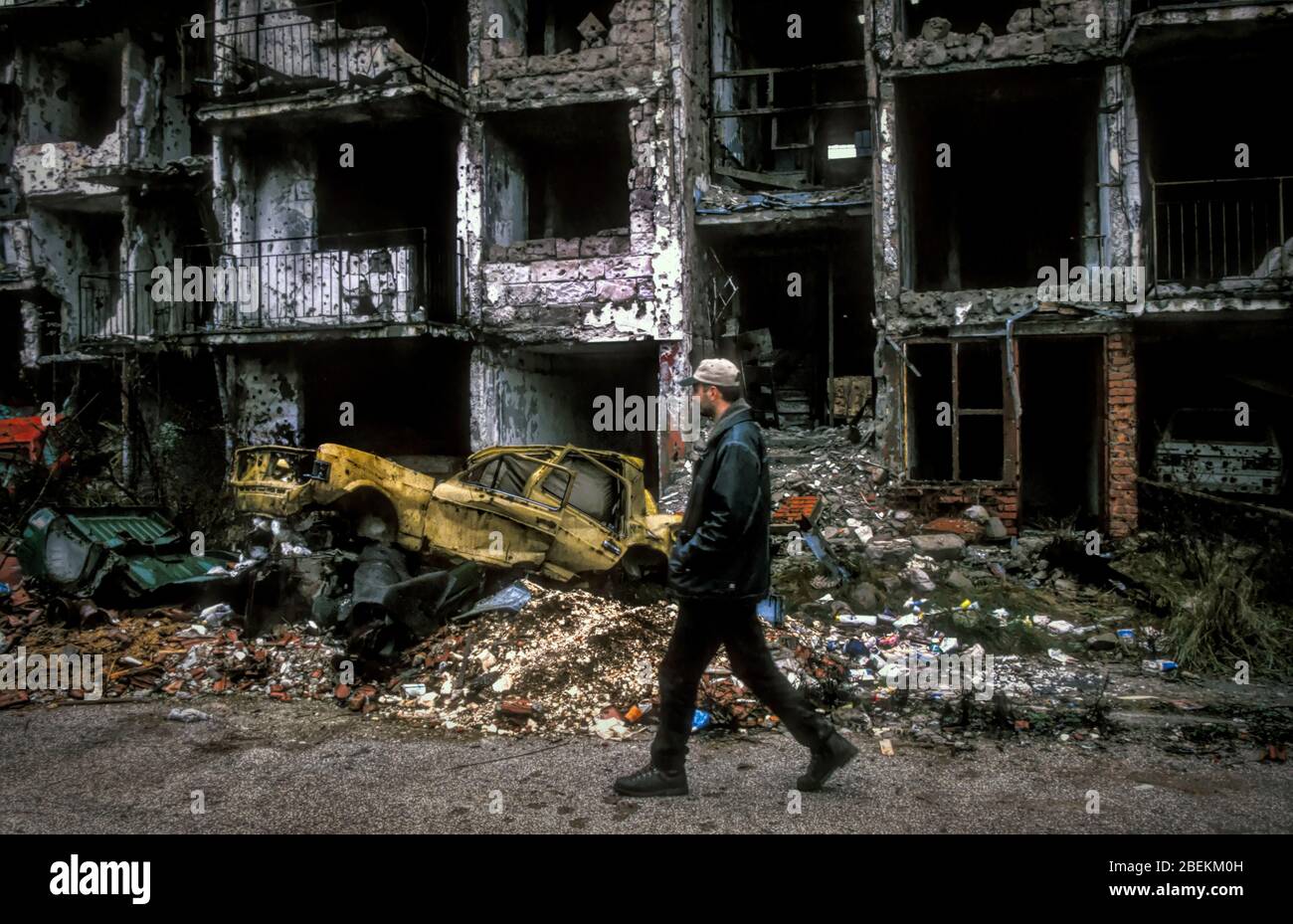 Sarajevo 1998 - war destruction of apartments and cars in Sarajevo's ...