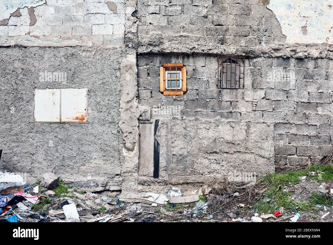 Concrete obsolete stucco building hi-res stock photography and images ...